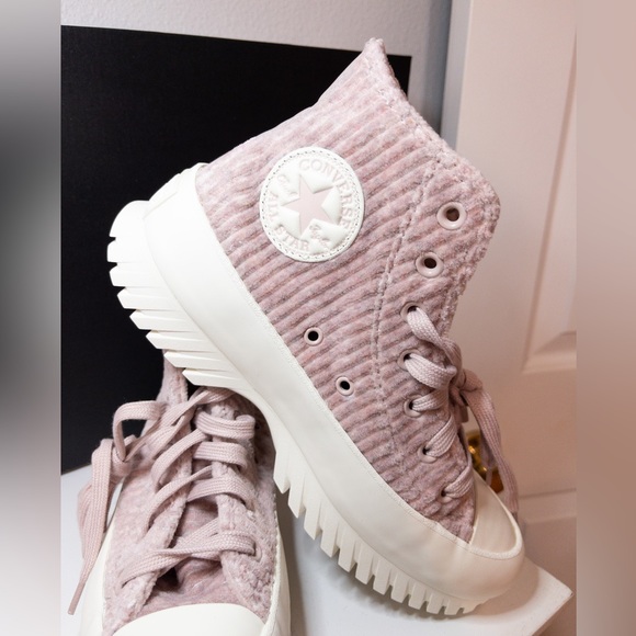 Converse | Shoes | Bnwb Pink Converse With Plush Interior | Poshmark